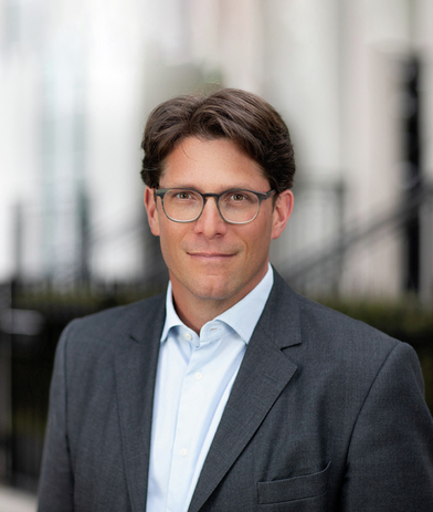 Alexander Hiller | Consultants | Russell Reynolds Associates